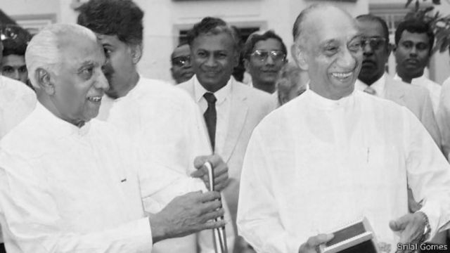 ශ්‍රී ලංකාව: දශක හයක් ඇතුලත ව්‍යවස්ථා හතරක් - BBC News සිංහල