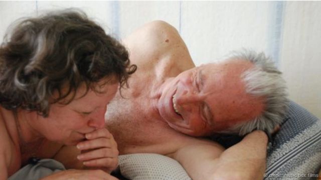 Mengapa Adegan Seks Untuk Usia Tahun Ke Atas Begitu Ditabukan Bbc News Indonesia