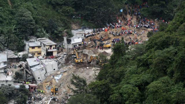 Los rescatistas del deslave en Guatemala: "Todavía no podemos declarar ...