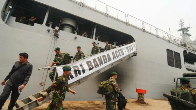 Program operasi militer TNI selain perang dinilai 'berlebihan' - BBC ...