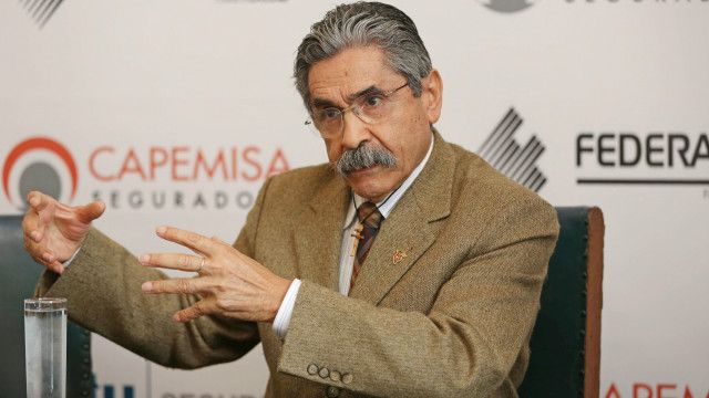 Circunstâncias fazem PT ser 'ambíguo' sobre Cunha, diz Olívio Dutra ...