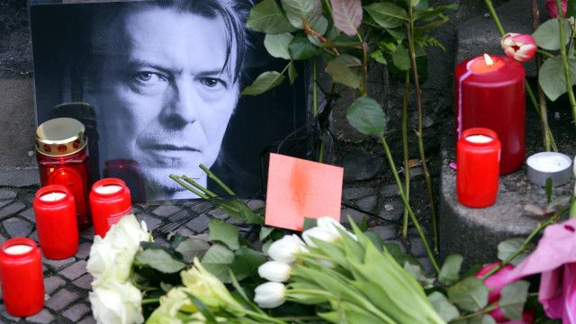La marca Bowie: cómo la leyenda de la música también revolucionó Wall ...