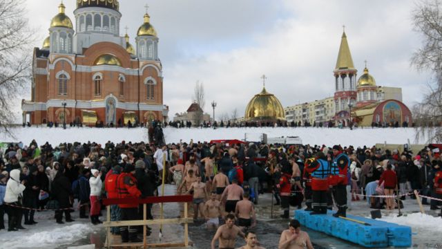 Perayaan Epifani, momentum 'untuk membersihkan diri' - BBC News Indonesia