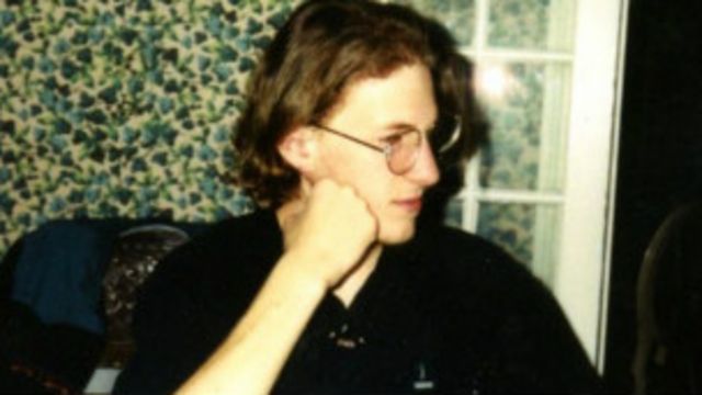 La atormentada vida de la madre de uno de los atacantes de la escuela ...