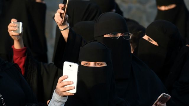 La policía que se encarga de "promover la virtud y prevenir el vicio ...