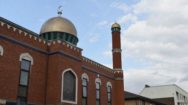 Sadiq Khan, wali kota Muslim pertama London - BBC News Indonesia