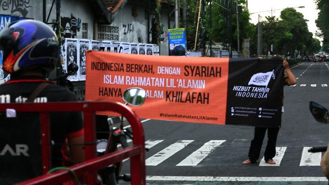 Penyebaran gerakan khilafah di kampus menguat pascareformasi - BBC News ...