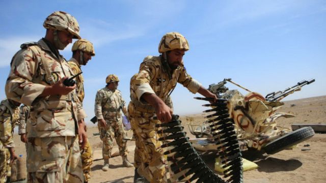 فعالیت‌های دفاعی ارتش ایران 'به مرزها محدود نمی‌شود' - BBC News فارسی