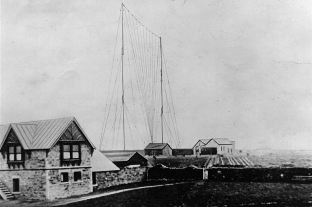 El mago que humilló a Marconi con un mensaje indiscreto - BBC News Mundo