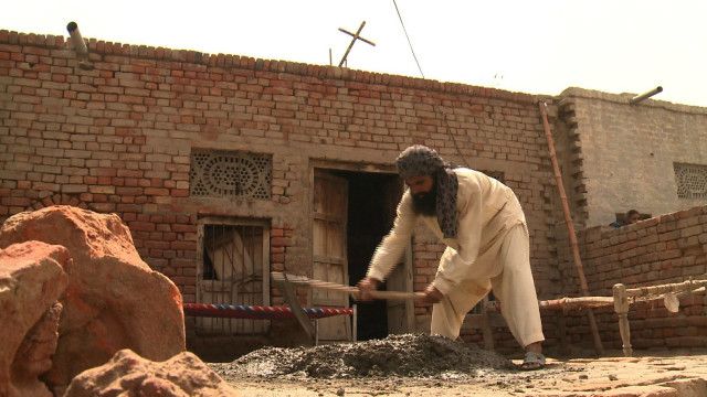 ’گرجا گھر کے معمار نمازی‘ - BBC News اردو