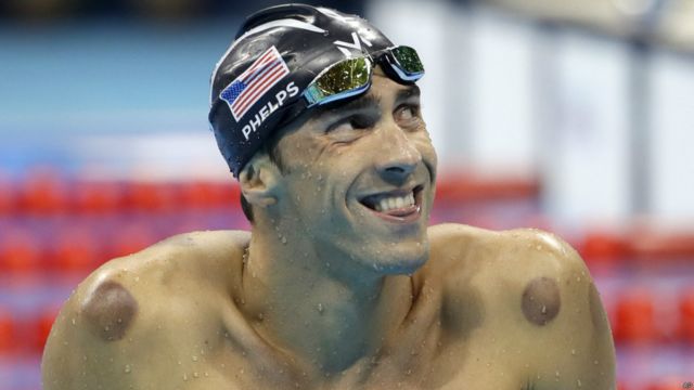 Phelps lại tỏa sáng với huy chương vàng - BBC News Tiếng Việt