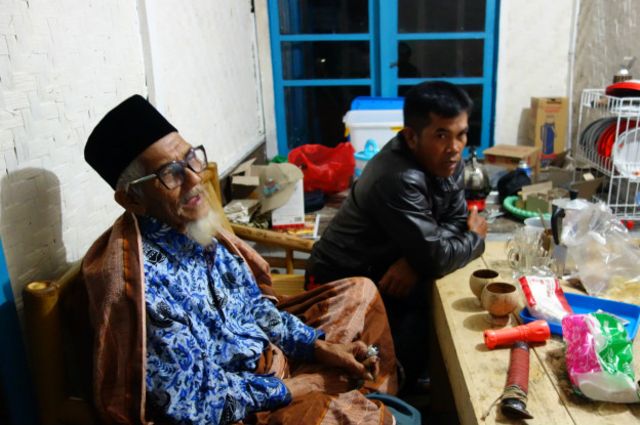 Rosidi, sang penyintas Peristiwa 1965 di lereng Gunung Gede - BBC News ...