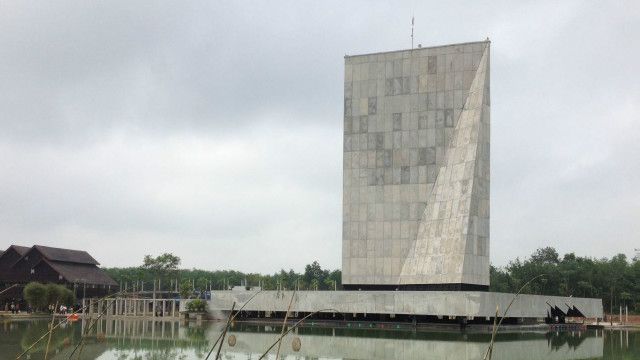 Masjid di Tubaba Lampung dibangun tanpa kubah dan menara - BBC News ...