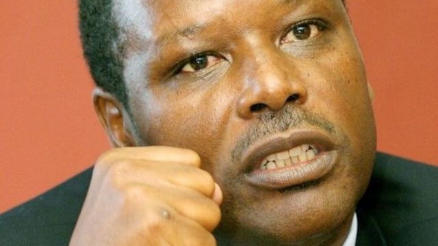 Buyoya agabisha ko amacakubiri y'amoko ashobora kwaduka kandi kubera ...