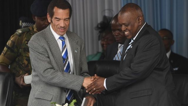 Botswana : investiture du nouveau président - BBC News Afrique
