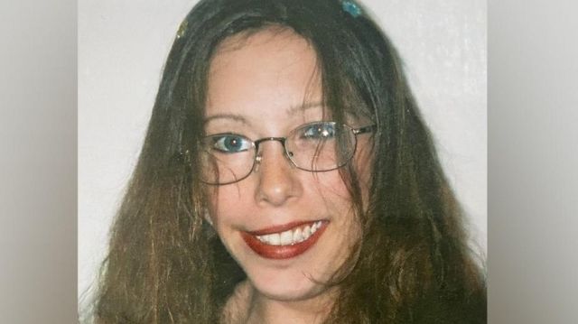 İngiltere'de evinde tek başında ölen kadın 3 yıl sonra bulundu - BBC ...