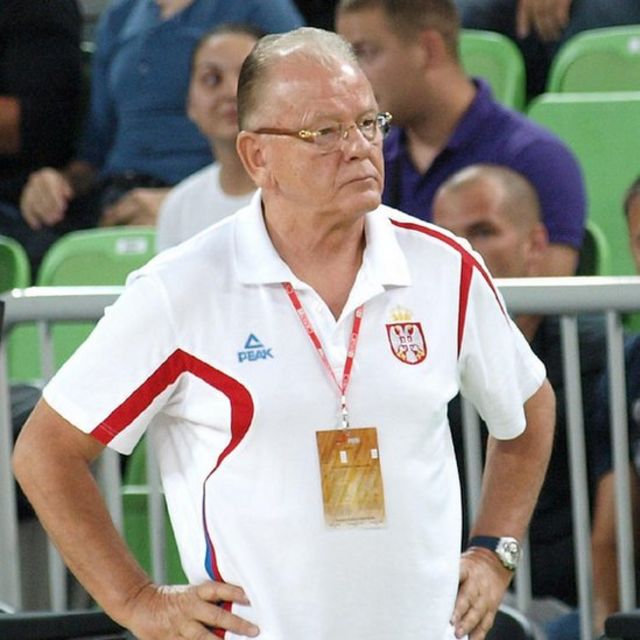 Dušan Ivković i košarka: Preminuo jedan od najtrofejnijih trenera u ...
