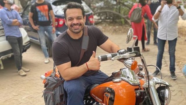 गौरव तनेजा: युट्युबरच्या वाढदिवसाला बॉलिवुड सेलिब्रिटीपेक्षा अधिक चाहते ...