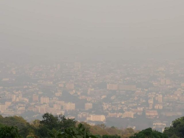 ร่าง พ.ร.บ. อากาศสะอาด: 6 เรื่องน่ารู้เกี่ยวกับร่างกฎหมายสู้ฝุ่นพิษ PM 2.5 - BBC News ไทย