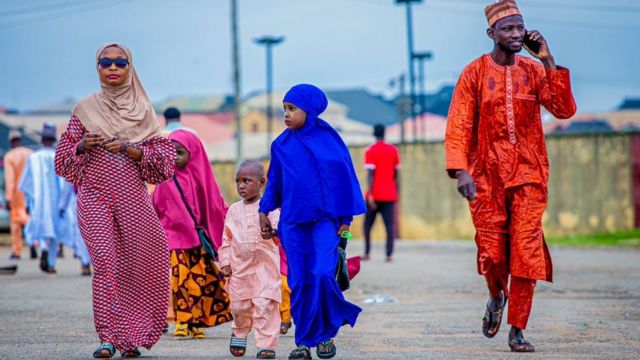 Eid el Kabir in pictures: Prayers, tattoos, sunglasses and selfies ...