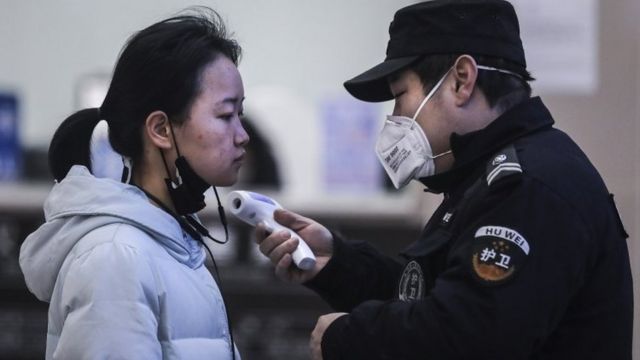 Virus corona: Layanan transportasi umum di Wuhan dihentikan, korban ...