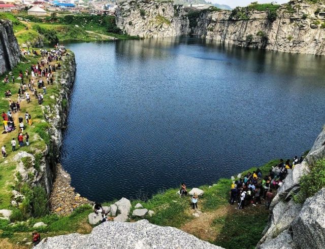 Mpape Crushed Rock: Àrímáleèlọ, àwòpadàsẹ́yìn ni ẹwà ibùdó yìí - BBC ...