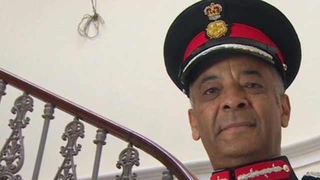 Queen would be flattered by queue, says lord-lieutenant Ken Olisa - BBC ...