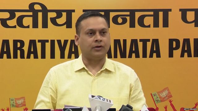 अमित मालवीय की शिकायत पर न्यूज़ पोर्टल 'द वायर' के ख़िलाफ़ एफ़आईआर दर्ज - BBC News हिंदी