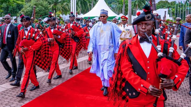 Hotunan bikin cika shekara 59 da samun 'yancin kan Najeriya - BBC News ...