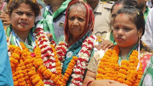प्रमिला बिसोई : अंगणवाडीत स्वयंपाकीण ते आता लोकसभेतील खासदार - BBC News ...