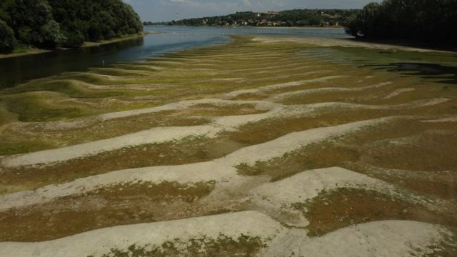 Dunav, suša i Srbija: Nemački ratni brodovi i nove plaže „nikli“ zbog ...