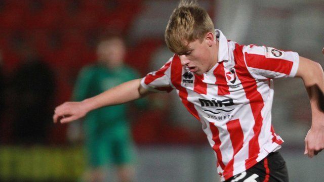 Jordan Cranston: Cheltenham Town sign Gateshead defender - BBC Sport