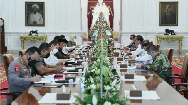 Vaksin Covid 19 Pemusnahan Jutaan Dosis Yang Kadaluwarsa Di Tengah