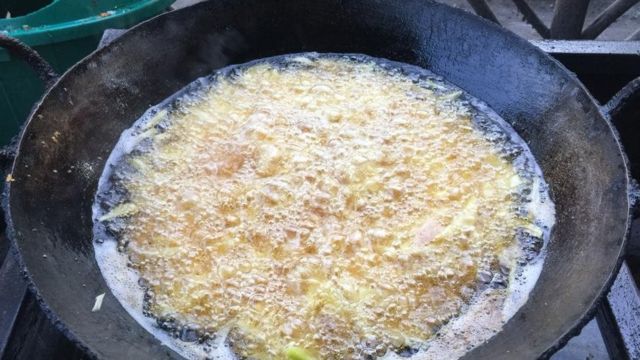 Kijana 'apofuka 'kwa kula vibanzi na chips pekee. - BBC News Swahili