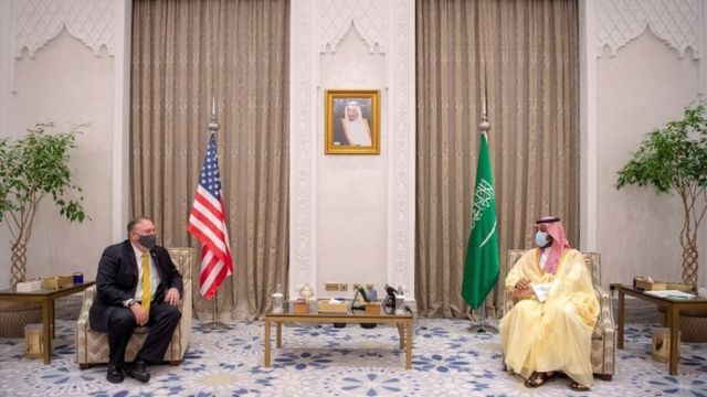 سفر مخفیانه نتانیاهو به عربستان؛ تکذیب وزیر خارجه سعودی و سکوت نخست