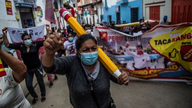 Crisis en Perú | "Una esperanza perdida y una traición que deja una herida en el pueblo": la ...
