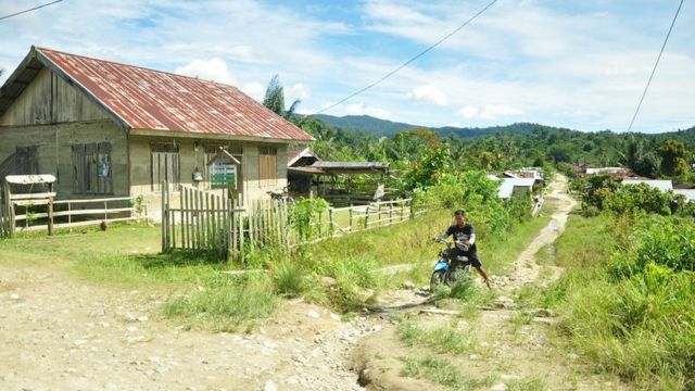 MIT: Kisah Desa Lemban Tongoa yang terusik aksi Mujahidin Indonesia ...