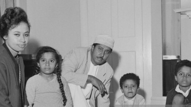 Voices From Within: Sultan Jamshid bin Abdullah Al Said atafurahi zaidi ...