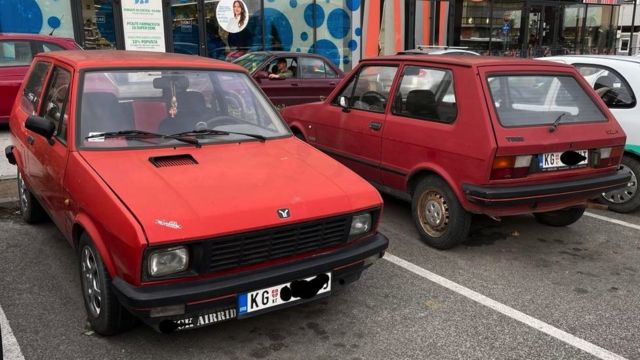 Automobilizam: Jugo i njegova odiseja od Kragujevca, preko Amerike, do ...