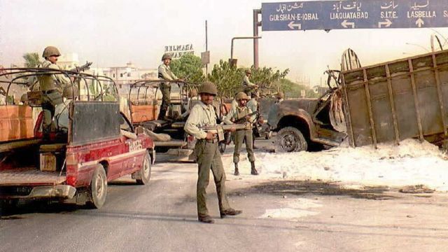 کراچی آپریشن: 1990 کی دہائی میں کراچی میں ہونے والے ’آپریشن بلیو فوکس ...