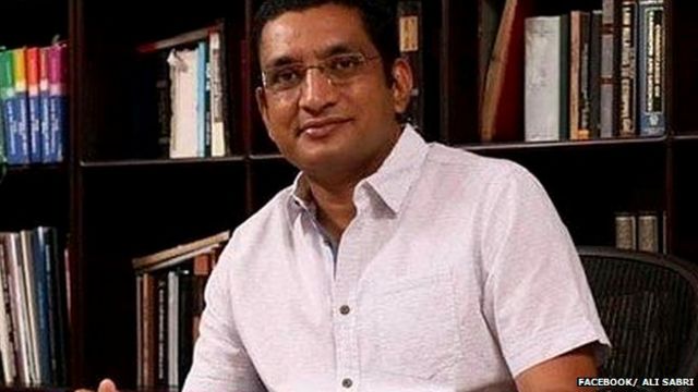 ගෝඨාභය පාලනයට වසරයි: දහනවයෙන් "විස්සට" ජේ ආර් නැවත ජය ගැනීමක්ද? - BBC ...