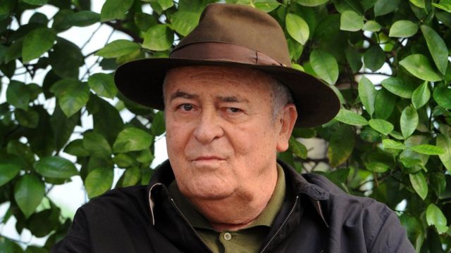 Умер Бернардо Бертолуччи, режиссер "Последнего танго в Париже" - BBC ...