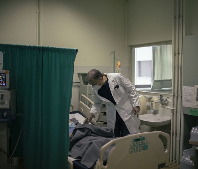 Korona virus, bolnice i operacije: Ko su hirurzi koji operišu kovid ...