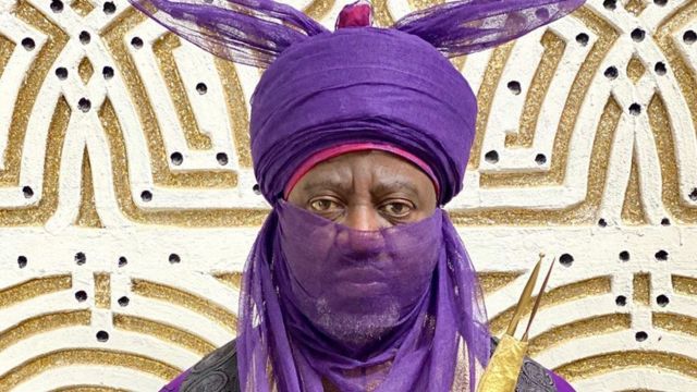 Sarkin Kano Aminu Ado ya sake naɗa waɗanda Ado Bayero da Sarki Sunusi ...
