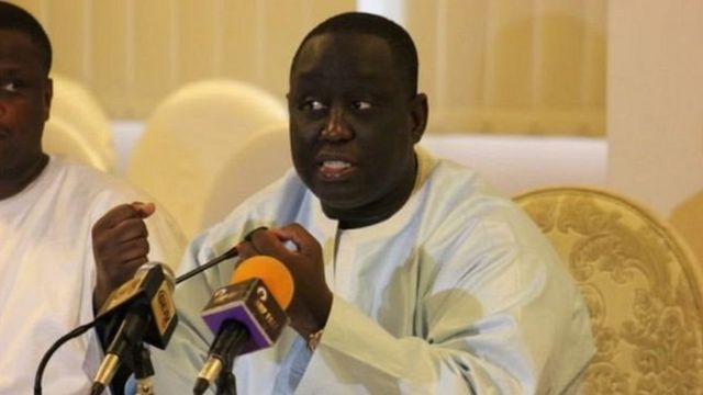 Aliou Sall: Broda of Senegal presido don resign afta BBC torchlight ...