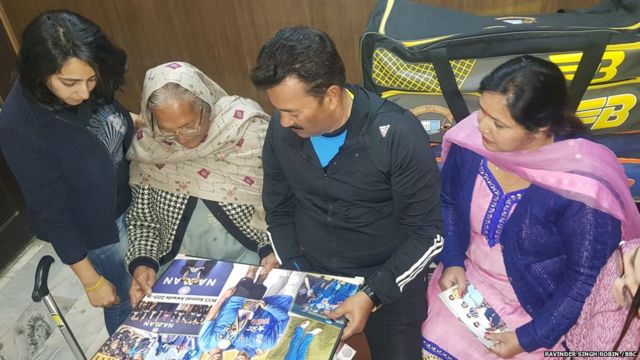 ਆਪਣੇ ਪਿਤਾ ਦੇ ਸੁਪਨੇ ਪੂਰਾ ਕਰ ਰਿਹਾ ਅਭਿਸ਼ੇਕ - BBC News ਪੰਜਾਬੀ