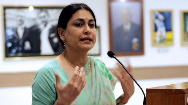 मासिक पाळी : 'त्या चार दिवसांत मी कधीच वेगळी नव्हते...' - BBC News मराठी