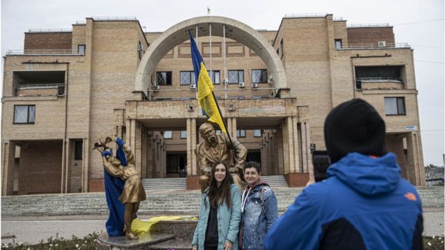 Ukraine-Russia war 2022: Pictures of Ukrainian counter offensive - BBC ...