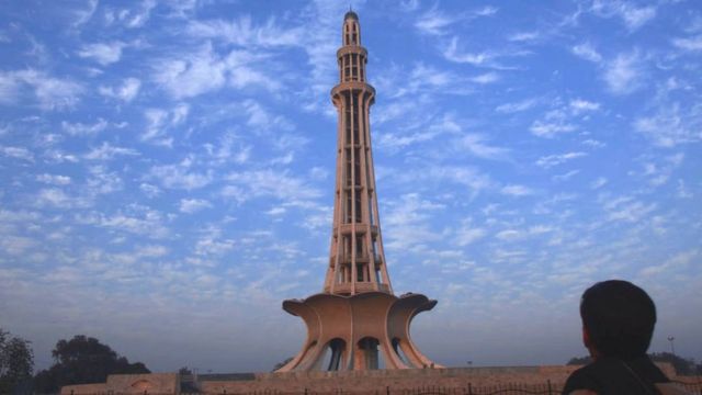 مینار پاکستان کے واقعے کے بعد پارکوں کے لیے نئی ہدایات کیا ہیں؟ - BBC ...