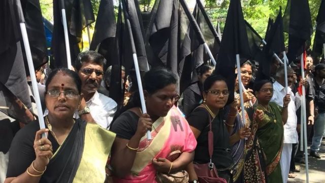 நரேந்திர மோதி தமிழ்நாடு வரும்போதெல்லாம் 'Go Back Modi' ட்ரெண்ட் ஆவது ...